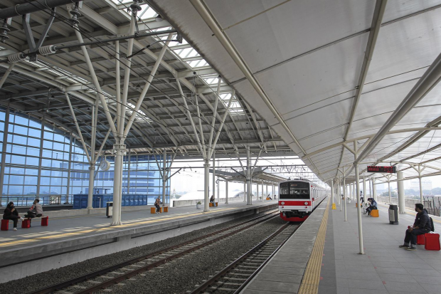 Indonesia to Commence Jakarta-Surabaya Semi-High-Speed Rail Project | D ...