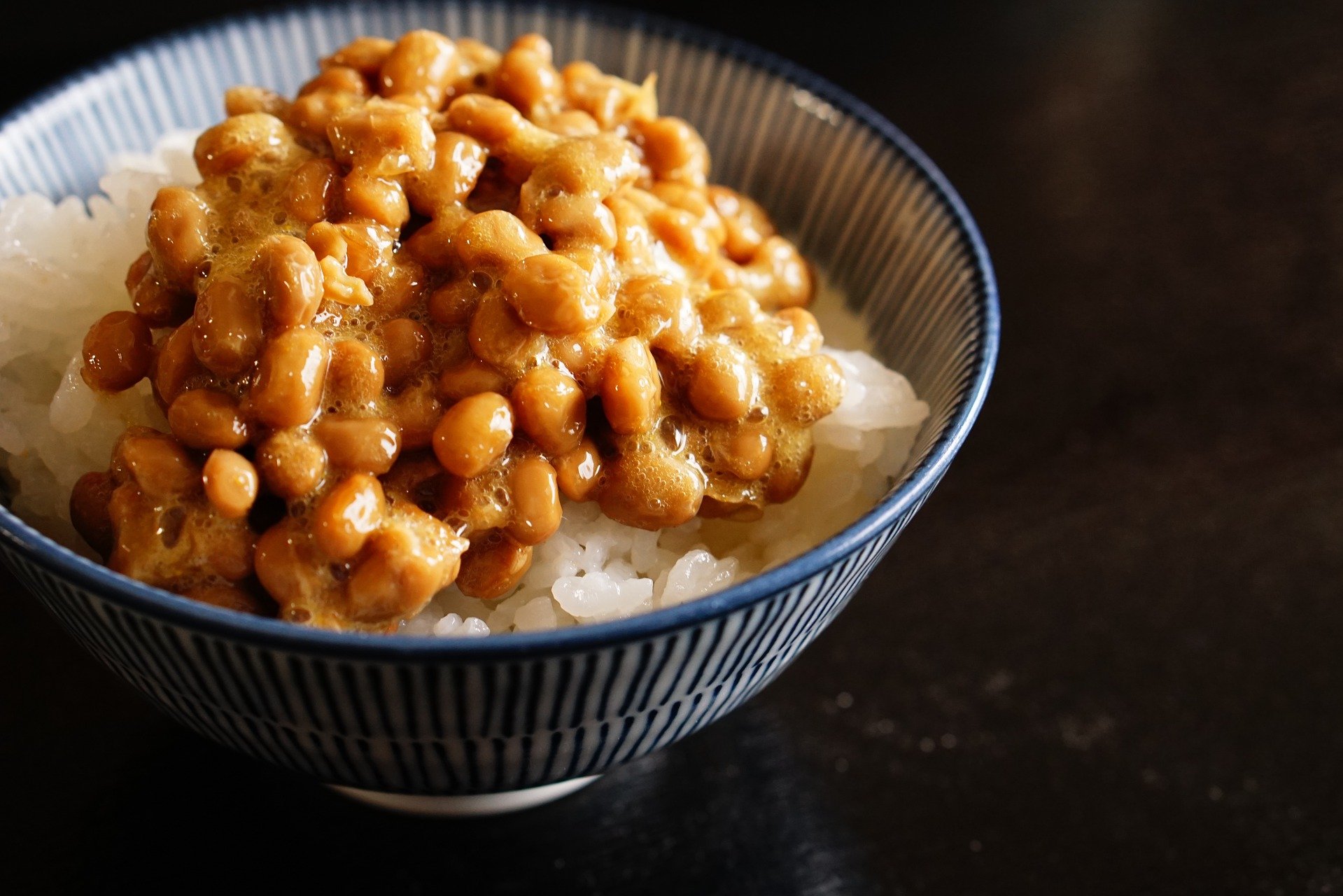 Mengenal Natto, Makanan Jepang Bergizi dari Fermentasi Kedelai - News+ ...