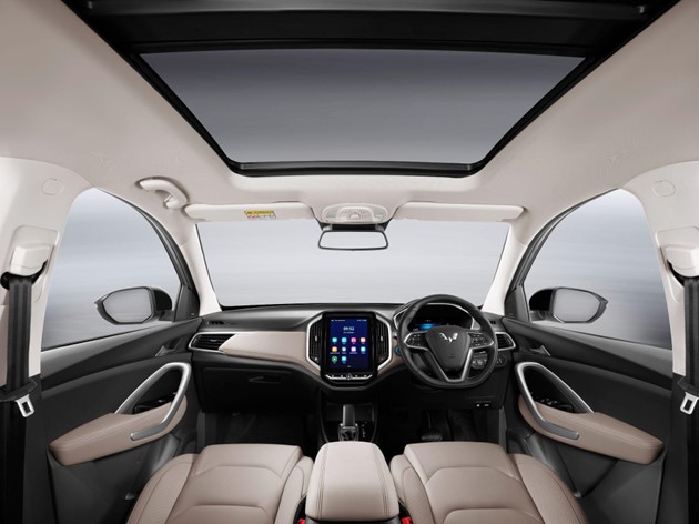 Beragam Inovasi Wuling Almaz Hybrid - Info Katadata.co.id