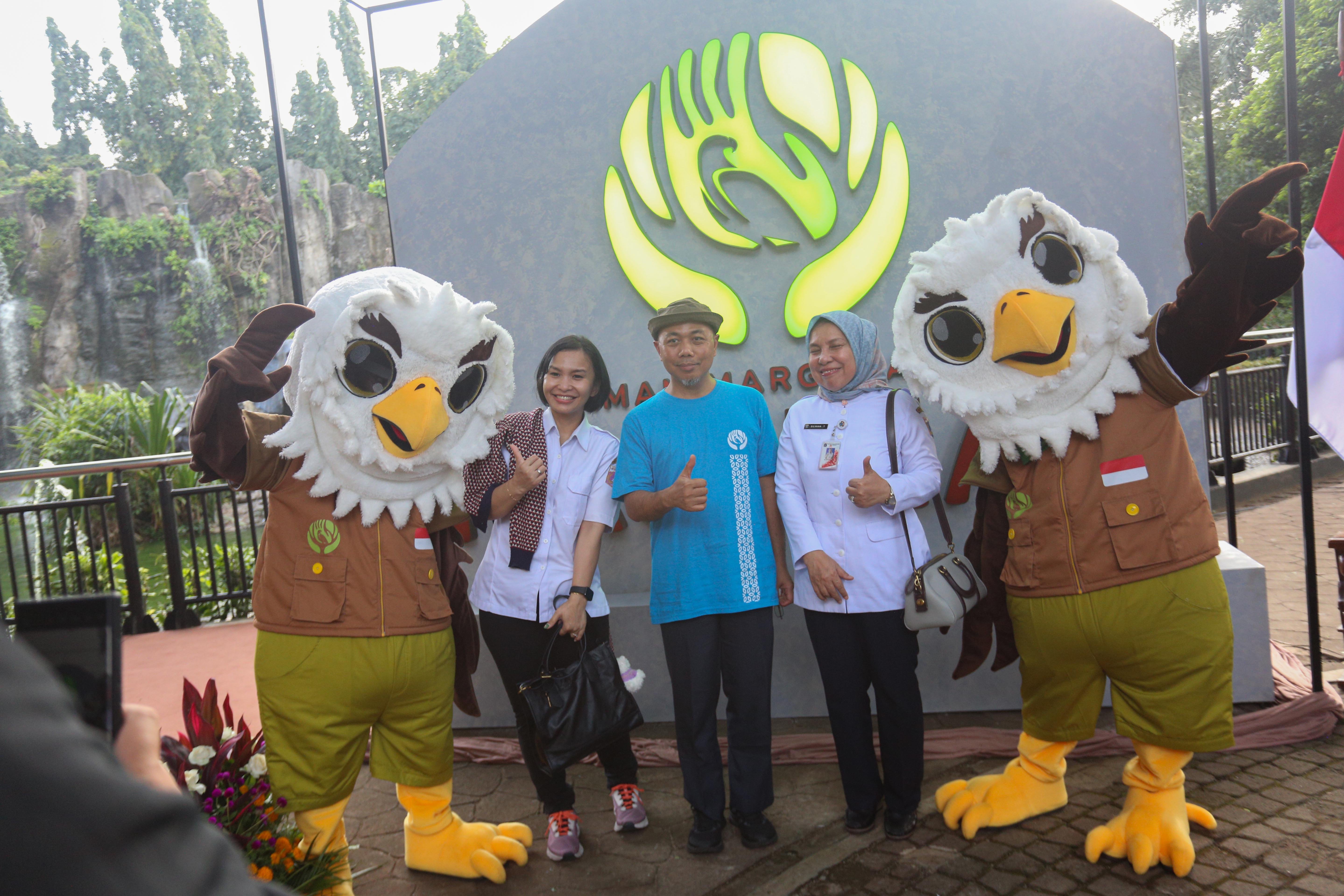 [Foto] Elbo, Elang Bondol Maskot Baru Taman Margasatwa Ragunan - Foto ...