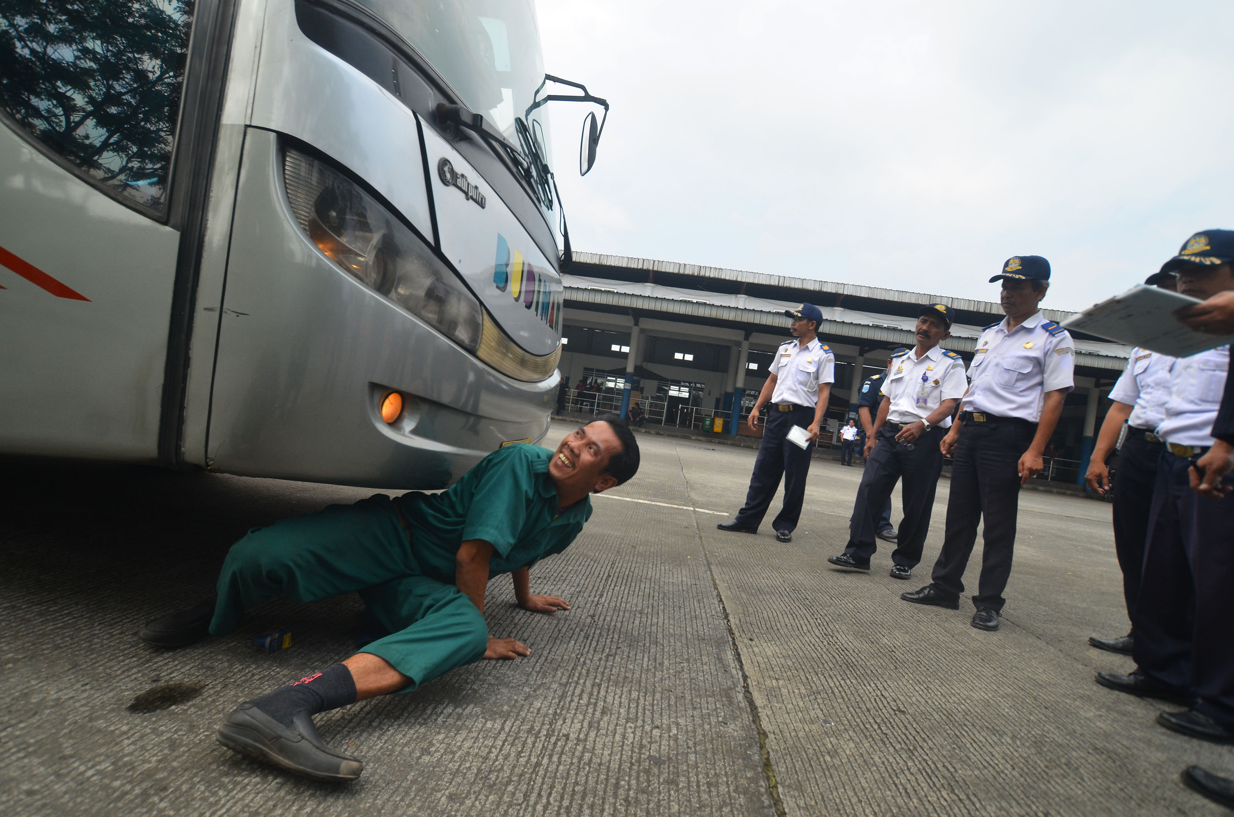 Link Pendaftaran Mudik Gratis Jateng 2025 via Bus Dibuka Hari Ini, Cek Syaratnya - Varia ...