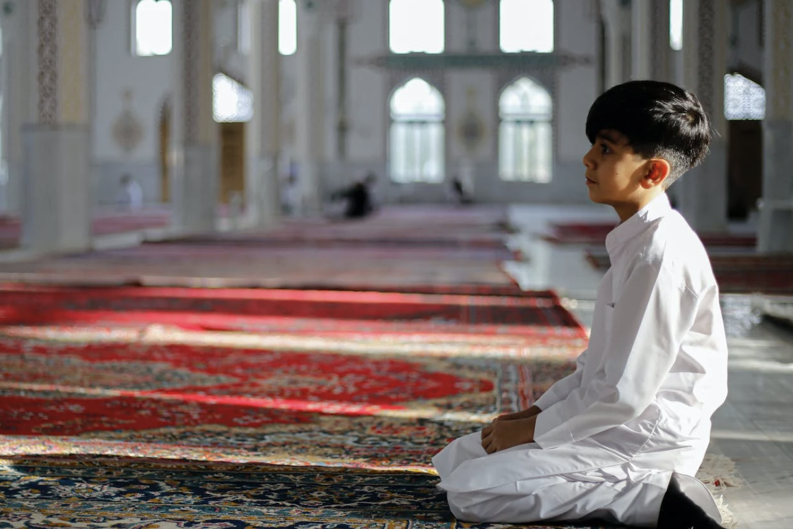 Mengenal Sederet Amalan di Malam Jumat - Varia Katadata.co.id