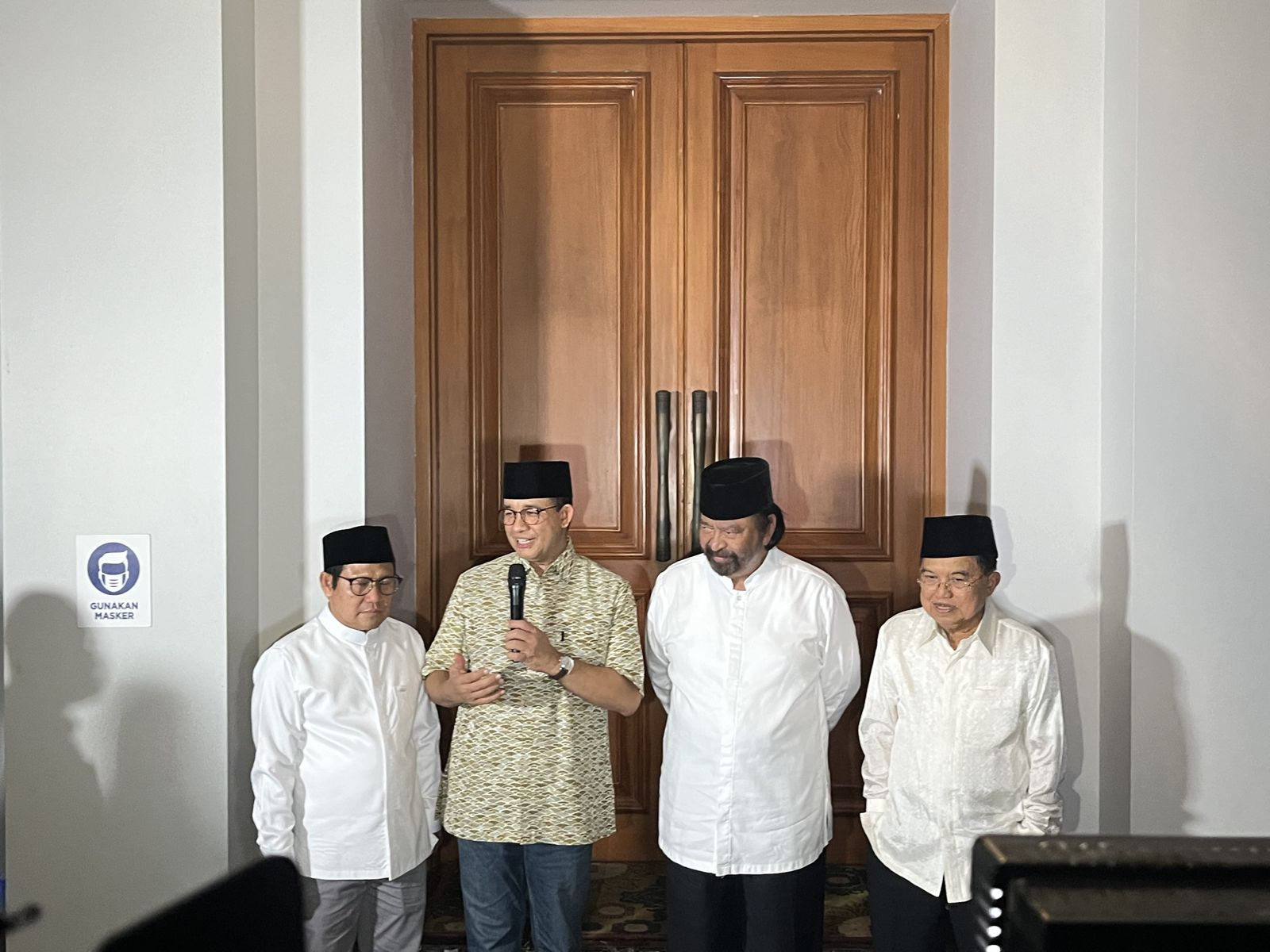 Membaca Simpang Jalan Surya Paloh - Anies, Dalam Bayang Koalisi Besar - Nasional Katadata.co.id