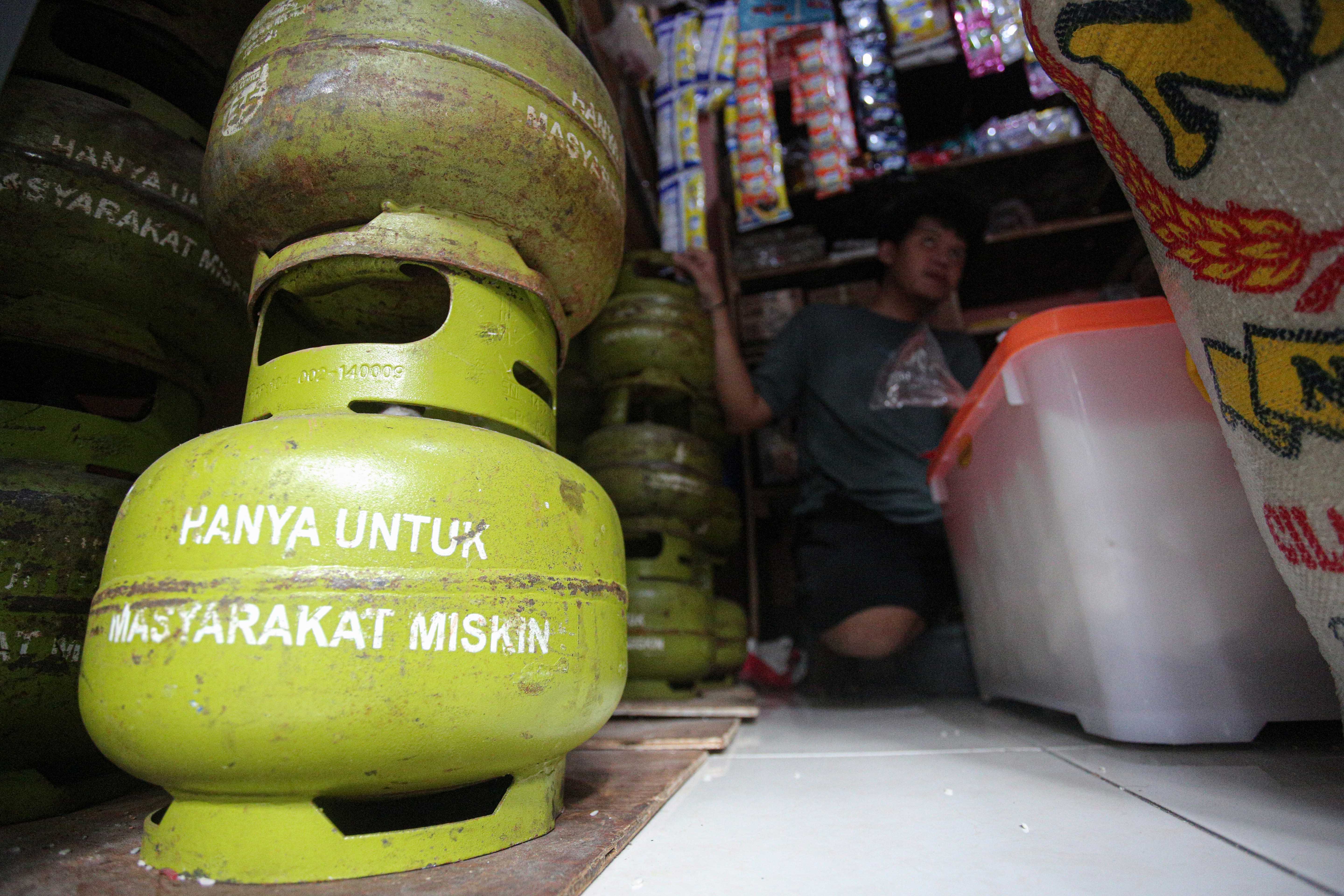 Syarat dan Cara Daftar Sub Pangkalan Gas LPG 3 Kg - Varia Katadata.co.id