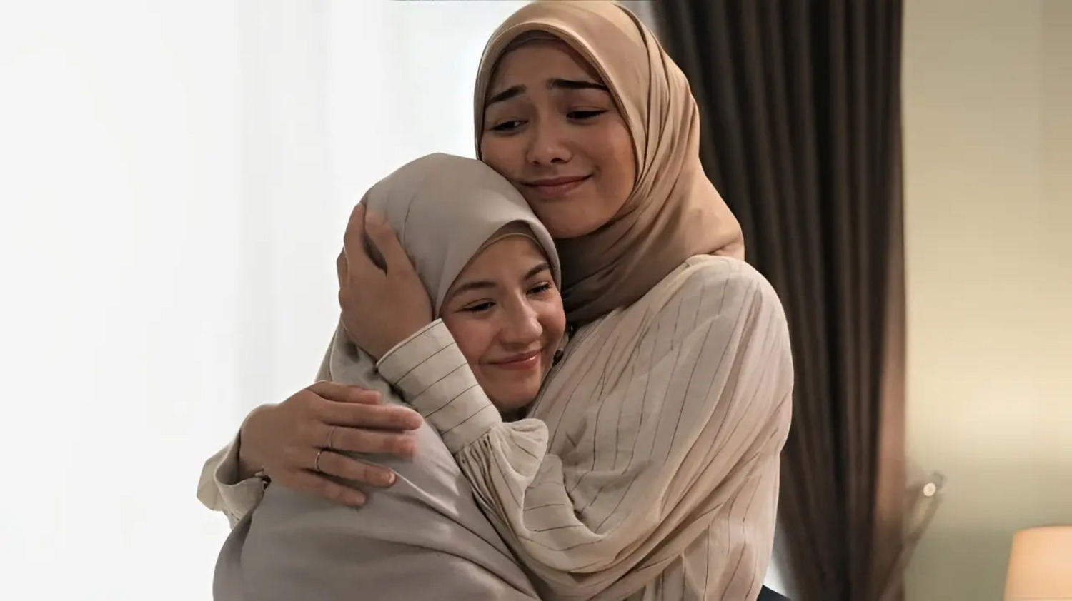 Sinopsis Film Keajaiban Air Mata Wanita Yang Diangkat dari Kisah Nyata - Varia Katadata.co.id