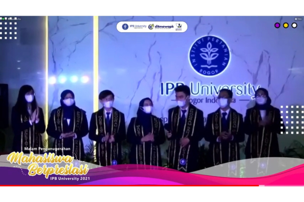 Imam Nuryaman, Mahasiswa Berprestasi IPB University 2021 - Hits Katadata.co.id