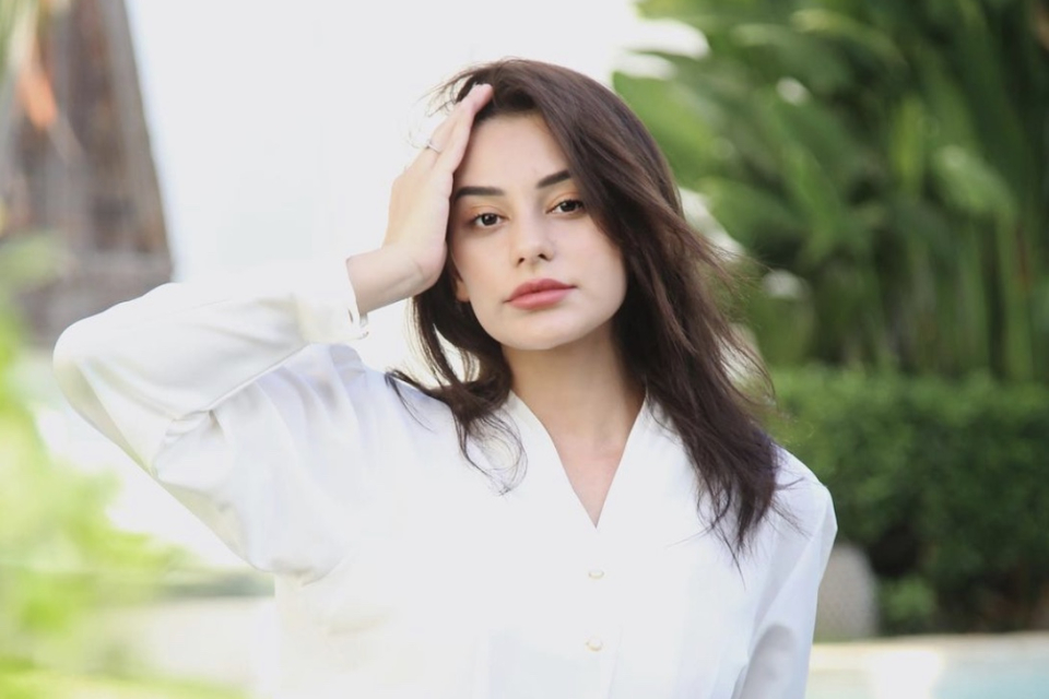 Biodata dan Agama Nora Alexandra, Istri Jerinx SID Jadi Sorotan - Hits Katadata.co.id