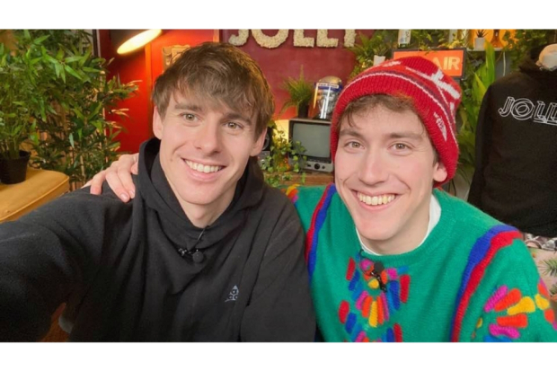 Profil & Biodata Korean Englishman Josh Carrott: Umur, Istri, Orangtua ...