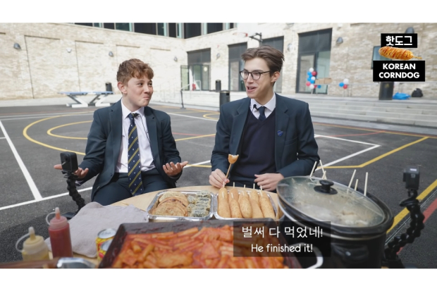 8 Fakta Armand, Cowok Tampan Inggris di YouTube Korean Englishman Josh ...