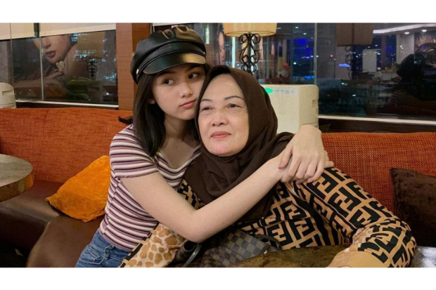 Profil dan Biodata Aisyah Aqilah: Agama, Mantan Pacar, Keturunan - Hits Katadata.co.id