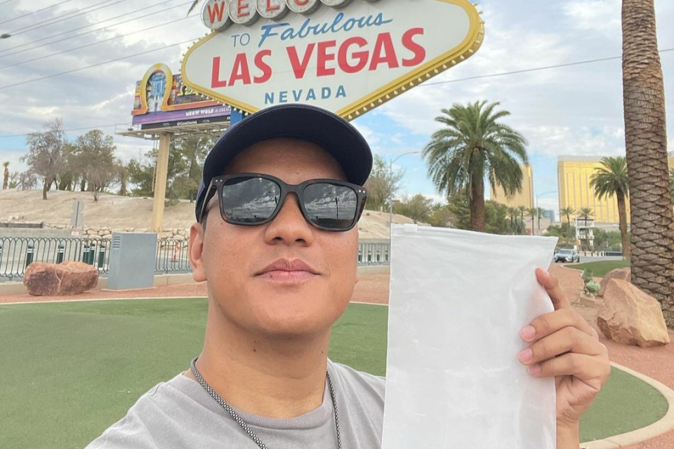 Arief Muhammad Jual Sekantong Udara Las Vegas, Ditawar Rp88 Juta - Hits ...