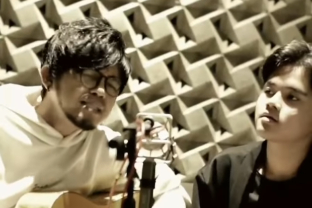 8 Fakta Axel Farden Anak Moldy Gitaris Radja, Ganteng dan Berbakat ...