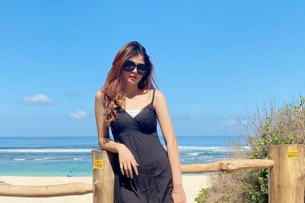 Profil dan Biodata Melsy Delsini: Agama, Umur, Pacar hingga Karier ...