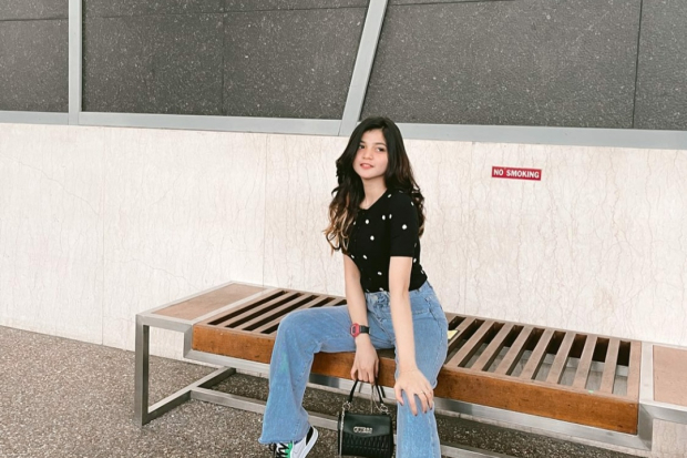 Profil dan Biodata Melsy Delsini: Agama, Umur, Pacar hingga Karier ...