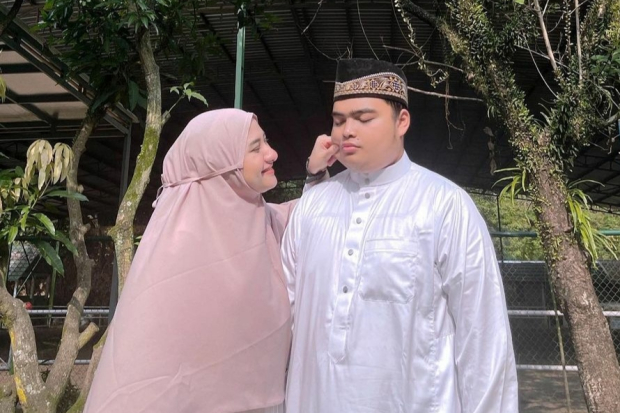 Profil dan Biodata Ameer Azzikra, Adik Alvin Faiz Meninggal di Usia 20 - Hits Katadata.co.id