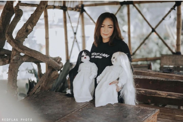 Profil dan Biodata Furi Harun: Agama, Suami, Gaji, Koleksi Spirit Doll ...