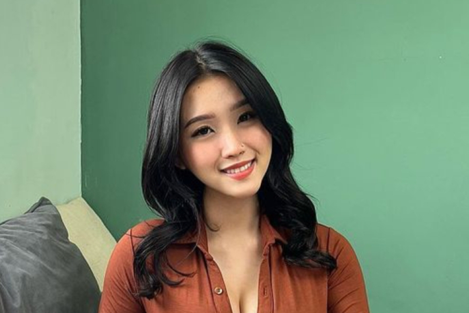 Profil dan Biodata Anastasya Khosasih: Umur, Agama, Orangtua, Karier - Hits Katadata.co.id