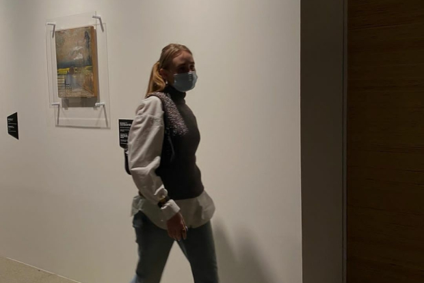 10 Potret Luiza Rozova, Model Diduga Anak Rahasia Vladimir Putin - Hits ...