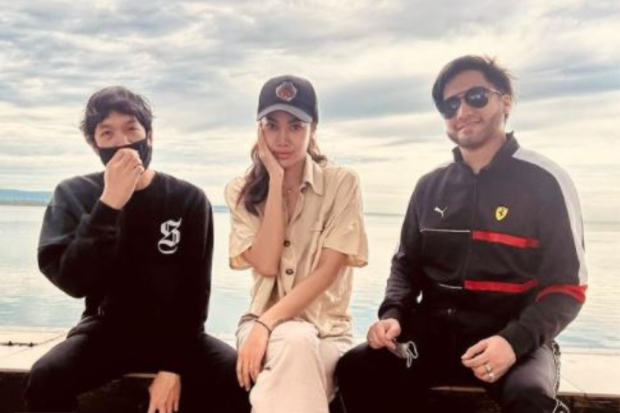 Lirik Lagu Rasa Ini - Vierratale, Viral Dinyanyikan Anak-anak Afrika ...