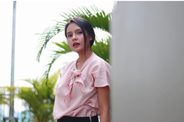 11 Fakta Angie Ang, Presenter MotoGP Dekat Dengan Marc Marquez - Hits ...