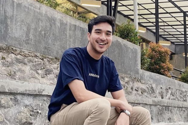 Profil dan Biodata Ibrahim Risyad: Agama, Pacar, Karier, Film, Akun IG ...