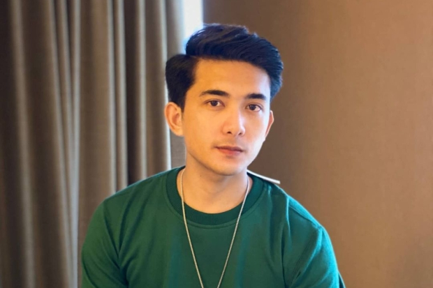 Profil dan Biodata Robert Chaniago: Agama, Keturunan, Pacar, Karier - Hits Katadata.co.id