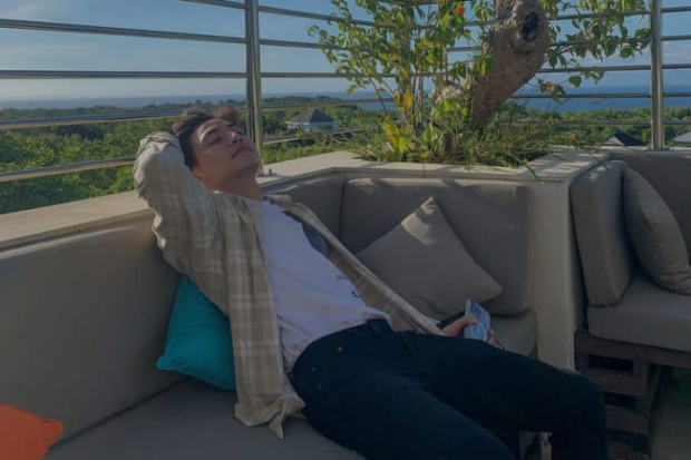 Profil dan Biodata Jeffry Reksa: Agama, Pacar, Film, Keluarga - Hits ...