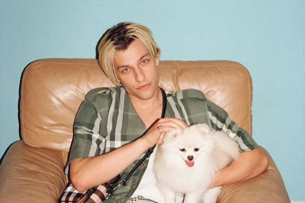 10 Fakta Jake Bongiovi, Pacar Millie Bobby Brown yang Sekarang - Hits ...