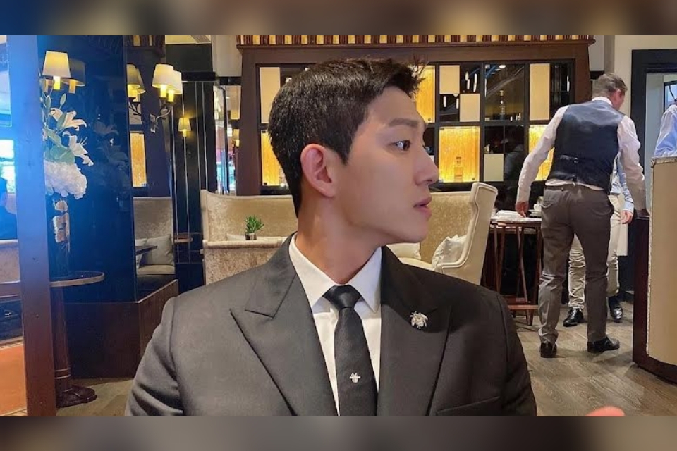 5 Fakta Song Jun Pyong, Putra Song Kang Ho Dekat dengan IU - Korea ...