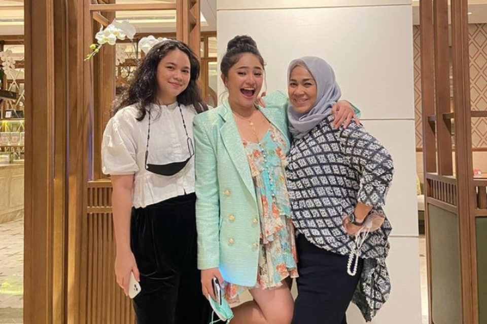 Perasaan Ibu Marshanda Usai Anaknya Dikabarkan Hilang di Amerika - Hits ...