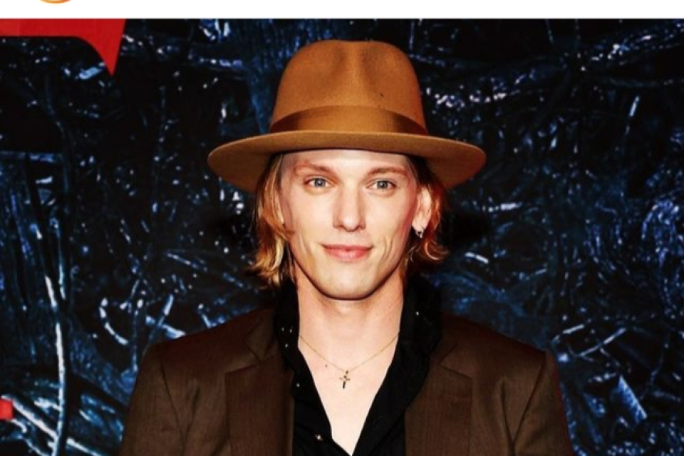 10 Fakta Jamie Campbell Bower, Vecna di Stranger Things Season 4 - Hits ...