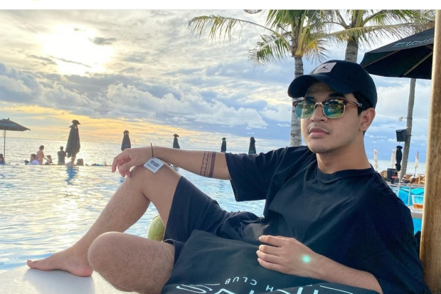 Profil dan Biodata Debo Andryos: Agama, Pacar, Umur, Karier, Film, IG ...