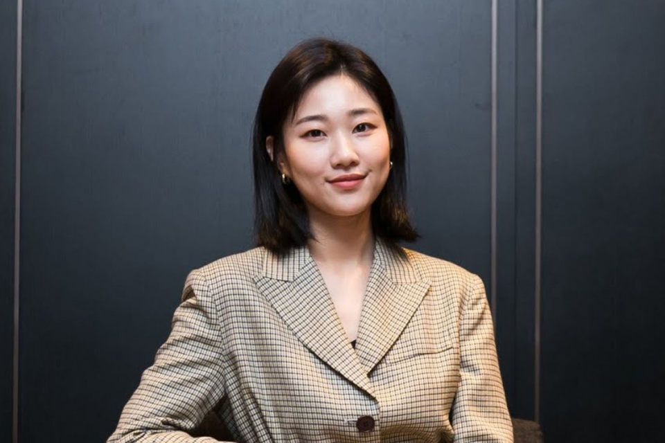 12 Fakta Ha Yoon Kyung, Pemain Drama Extraordinary Attorney Woo - Korea ...