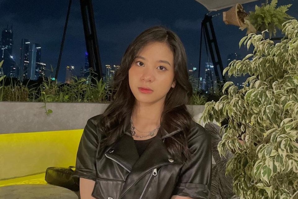 Beredar Video Zee JKT48 Diduga Merokok, Manajemen Didesak Klarifikasi - Hits Katadata.co.id