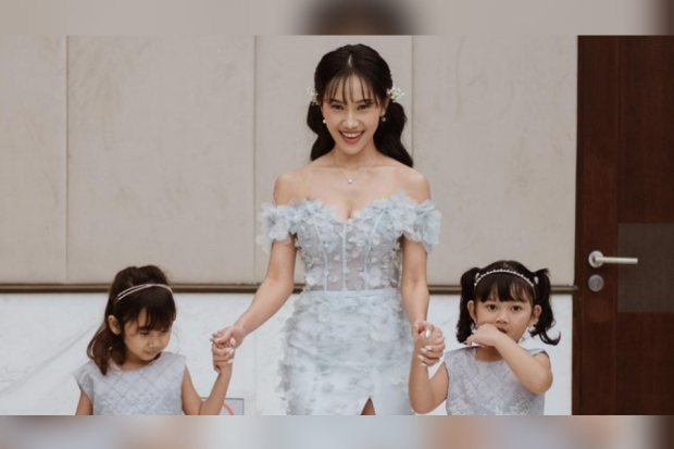 9 Momen TikTokers Triarona dan Gema Bawana Menikah, Banyak Pose Konyol ...