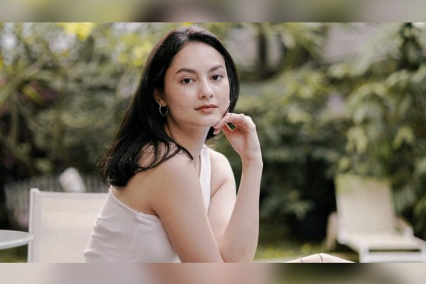 Profil dan Biodata Clara Bernadeth: Agama, Umur, Suami, Film, Akun IG - Hits Katadata.co.id