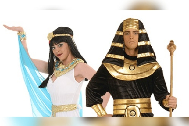 10 Ide Kostum Halloween 2022 untuk Pasangan, Kartun hingga Superhero ...