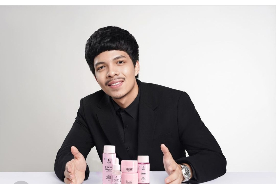 Lelang Headband Rp2 M, Atta Halilintar Bantah Terlibat Robot Trading ...