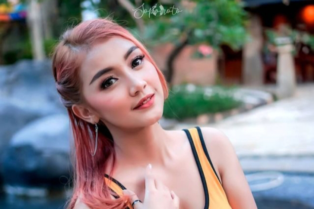 Profil dan Biodata Derby: Agama, Suami, IG, Pemain Preman Pensiun 7 - Hits Katadata.co.id