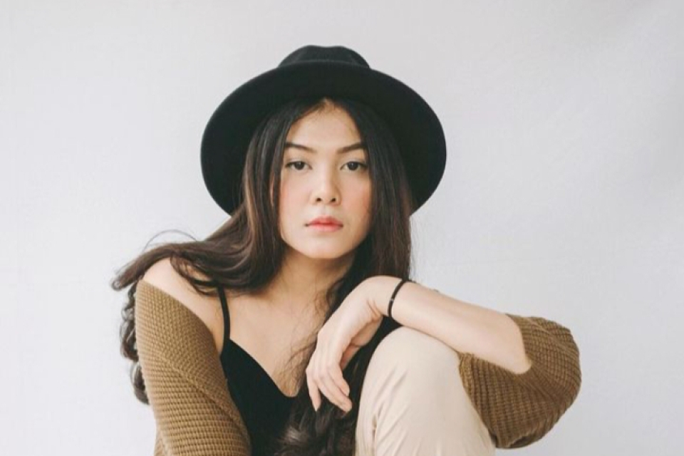 Profil dan Biodata Laras Permatasari: Agama, Asal, Karier, Pacar, IG - Hits Katadata.co.id