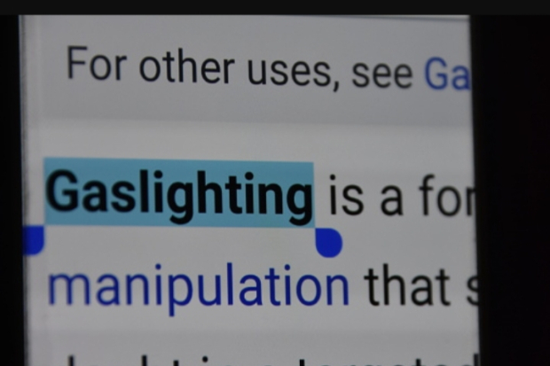 Arti dan Tanda-tanda Perilaku Gaslighting, Jadi Word of the Year 2022 - Lifestyle Katadata.co.id