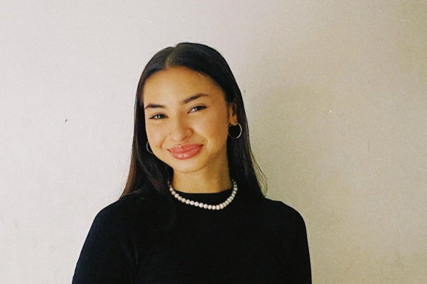 Profil dan Biodata Jennifer Collard: Agama, Umur, IG, Main Kupu Malam ...