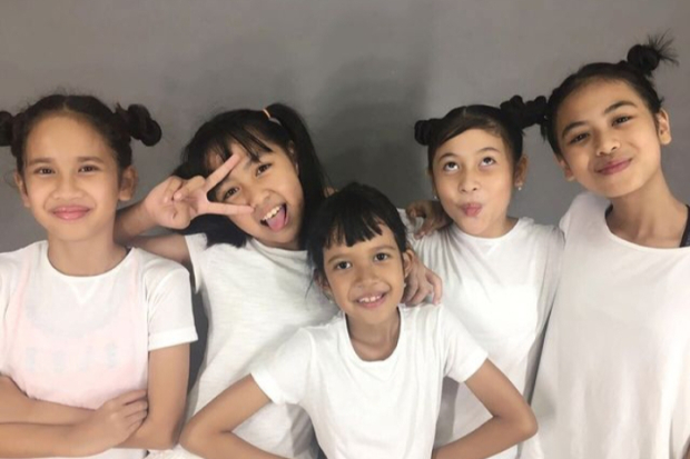 Profil dan Biodata Azela Putri: Agama, Umur, Sekolah, Film, Pacar, IG ...