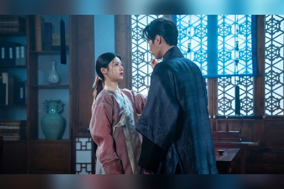 Nonton Alchemy of Souls 2 Episode 2, Yul Bertemu dengan Naksu - Korea Katadata.co.id