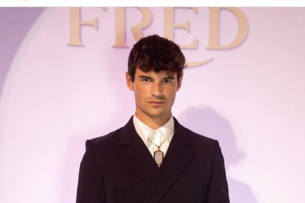 10 Fakta Paul Forman, Pemain Baru Emily in Paris Season 3 - Hits ...