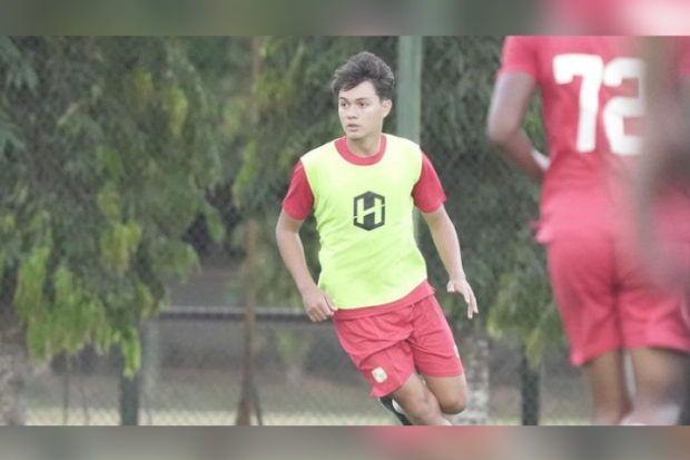 Profil dan Biodata Nyoman Paul Aro: Agama, Karier Sepak Bola, Akun IG ...