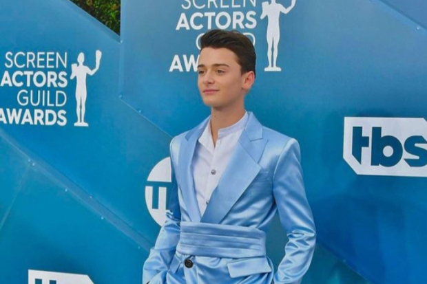 11 Fakta Noah Schnapp, Pemain Stranger Things Viral Mengaku Gay - Hits ...