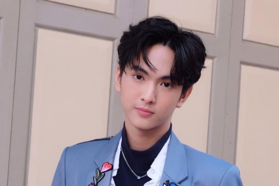 Profil dan Biodata Copper Dechawat, Kakak Chiquita BABYMONSTER - Hits ...