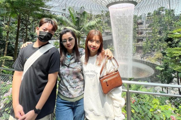 Profil dan Biodata Anggis Devaki: Agama, Umur, Pacar, Karier, Akun IG - Hits Katadata.co.id