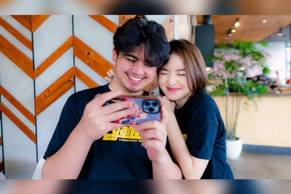 Natasha Wilona Ungkap Status Hubungannya dengan Aliando Syarief - Hits Katadata.co.id